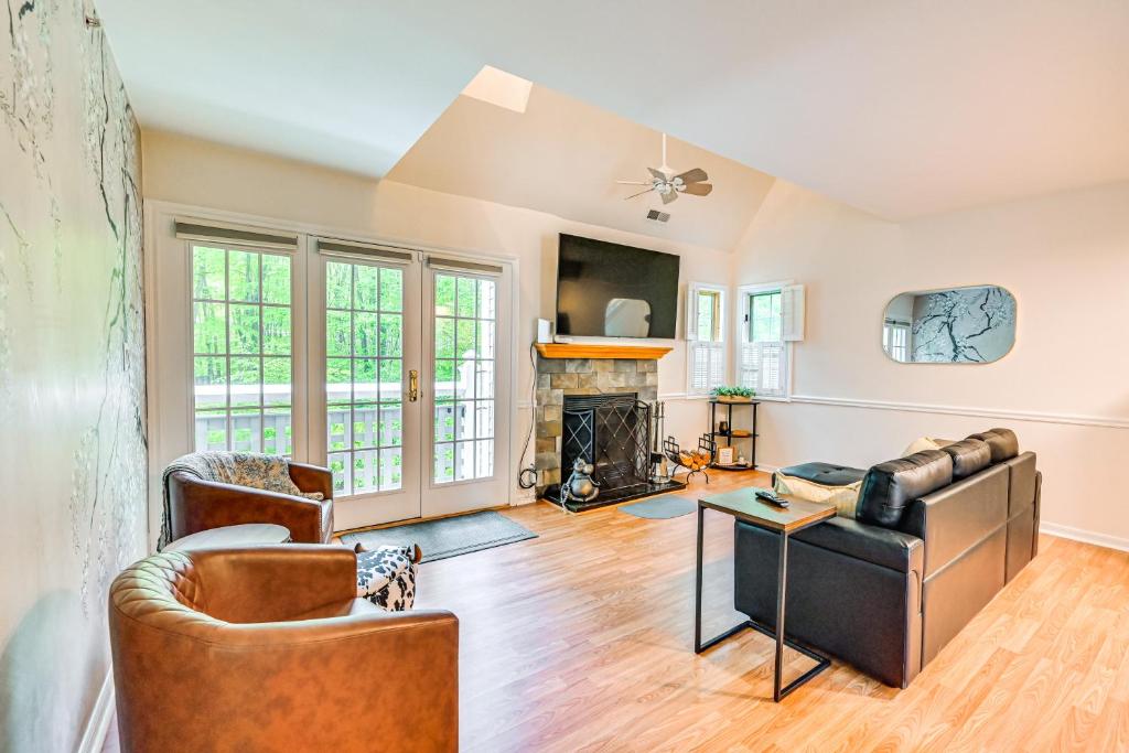 1 Mi to Mohegan Sun Studio with Pool Access, Norwich (updated prices 2025)