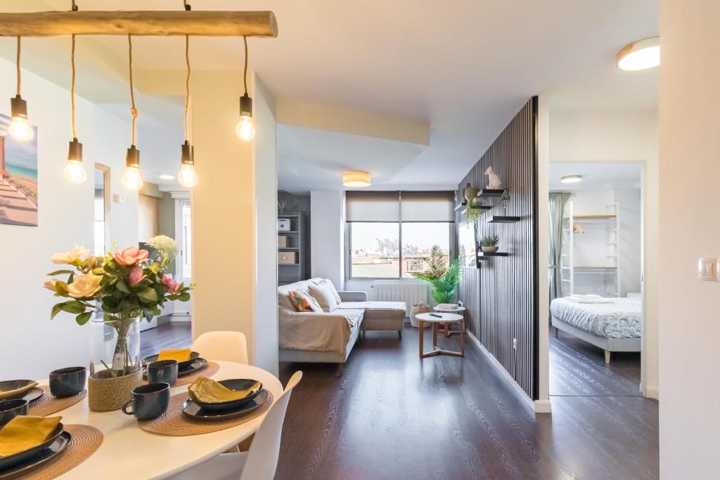 Calma, luz y diseño en el centro de Santander, Santander (updated ...