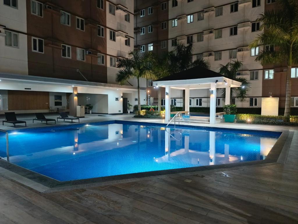 Happy Stays E - Sunset View at SMDC Hope Residences, Sampong (tarifs ...