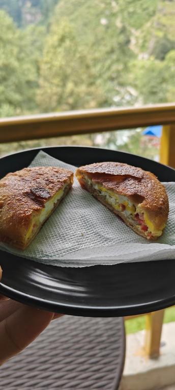 Alooma Cafe and Homestay, Bashist (updated prices 2025)