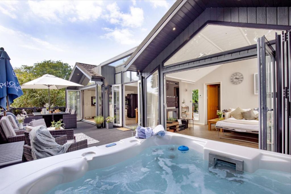 East Down Lodge, Kentisbury Grange, Barnstaple (updated prices 2026)