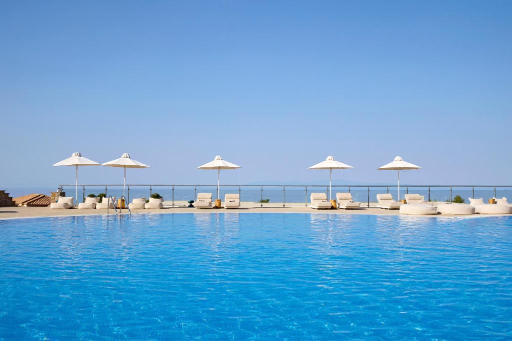 Ajul Luxury Hotel & Spa Resort, a Registry Collection Hotel, Agia ...