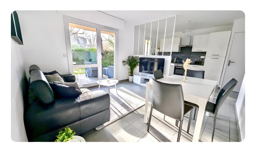 Apt with garden in Ferney Ideal UN or CERN, Ornex (updated prices 2026)