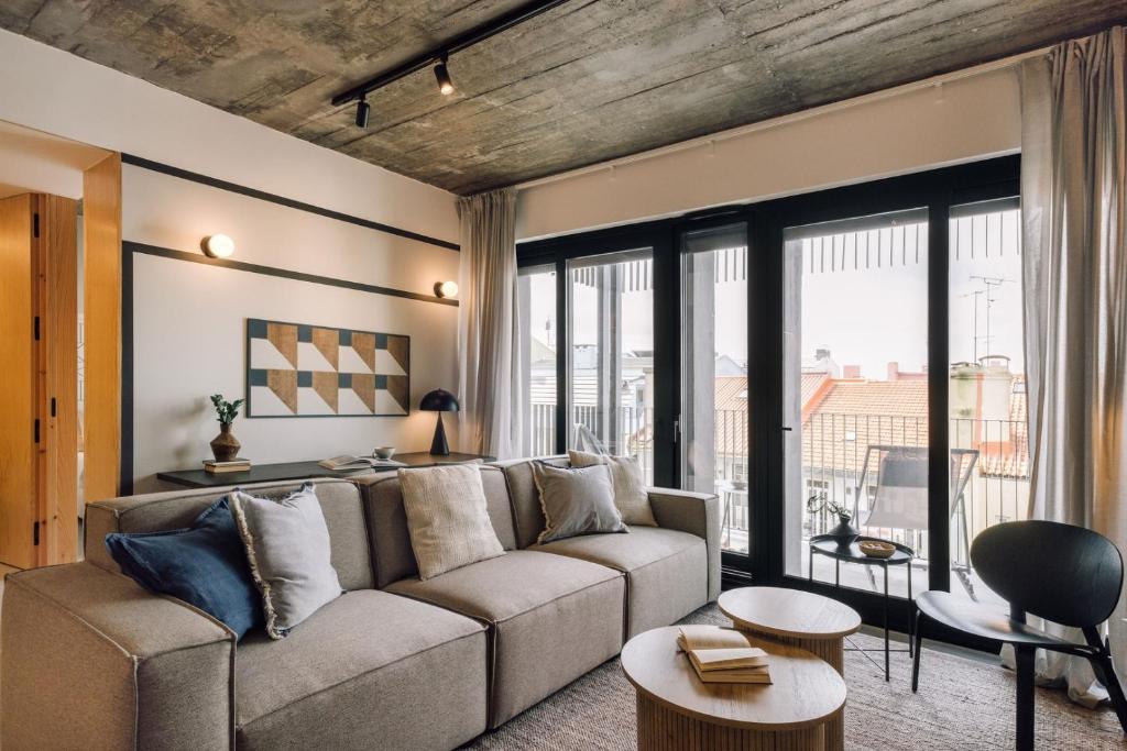 Galapos - 2 bedrooms and parking in Santo António, Lisbona (prezzi ...