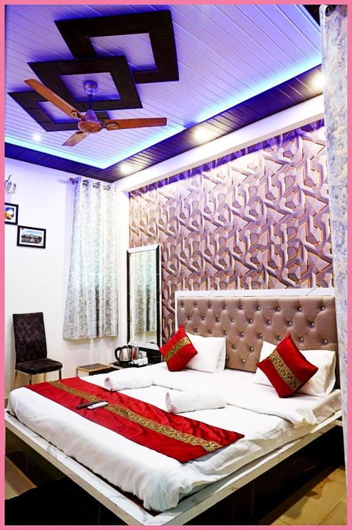 Hotel Kashi ! Heaven ! Premium- Best Location Near Kashi Vishwanath ...