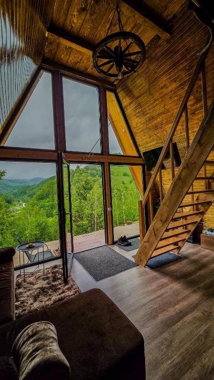 DnD Mountain Escape, Holbav (updated prices 2025)