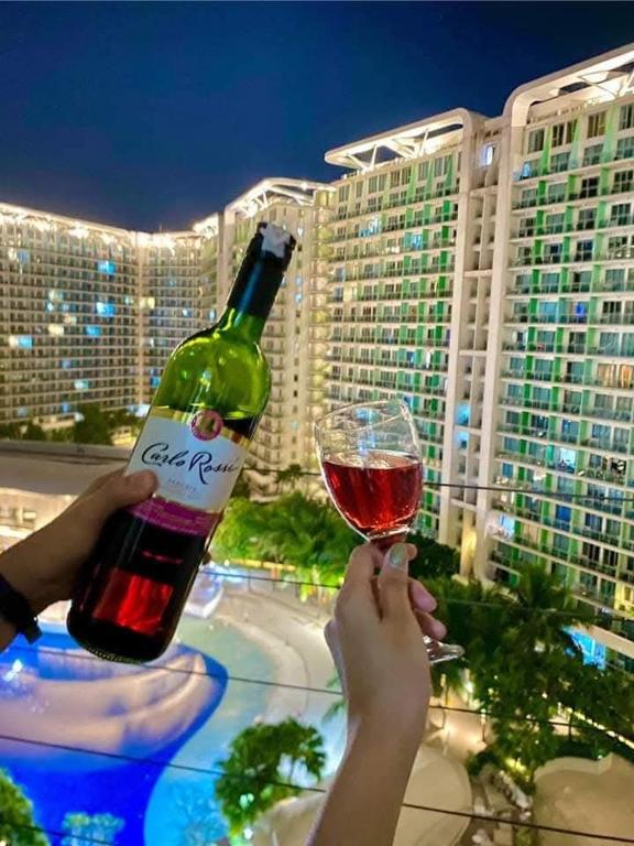 SM Bicutan MNL, Manila (harga terbaru 2025)