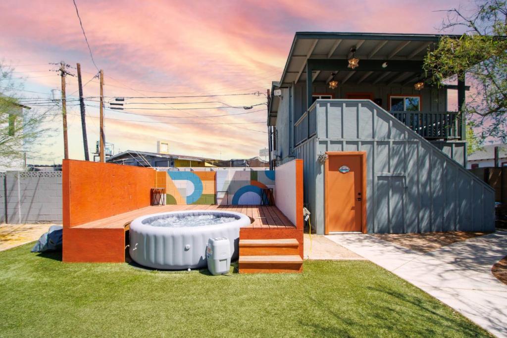 Charming NEW Retreat, Prime Location Mins to DT & PHX Airport, Phoenix ...