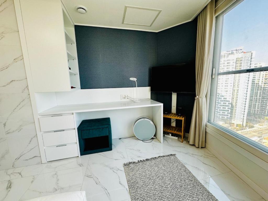 Cozy & Modern Home at the Beach, Busan (updated prices 2026)