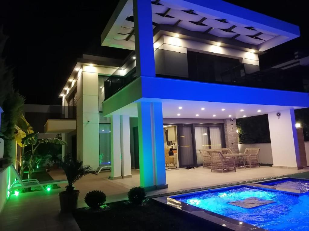 Çekil kenara şehir huzur geliyor, Kemer (updated prices 2026)
