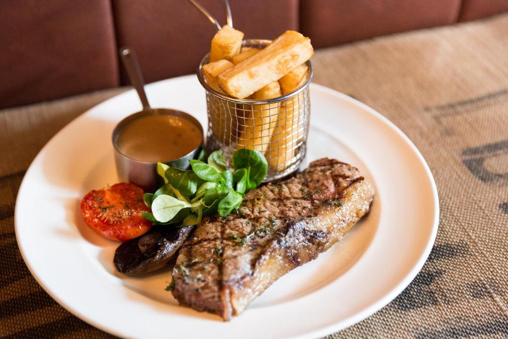 The Resolution Hotel, Whitby (updated prices 2025)