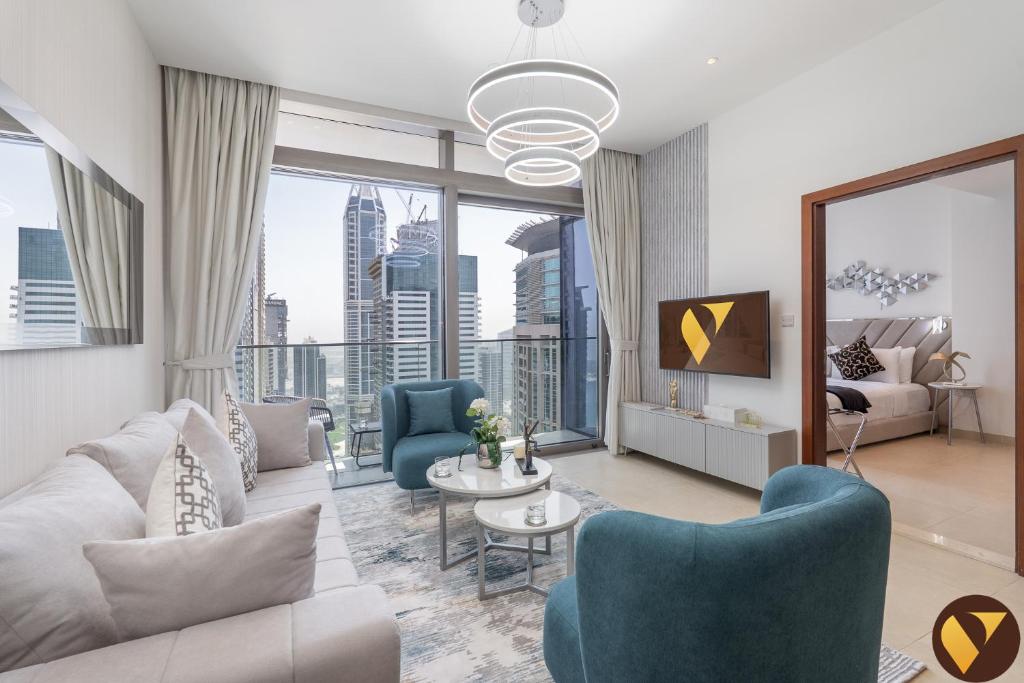 Vogue Marina Gate Pool view with balcony Beach JBR, Mall, Dubaj ...