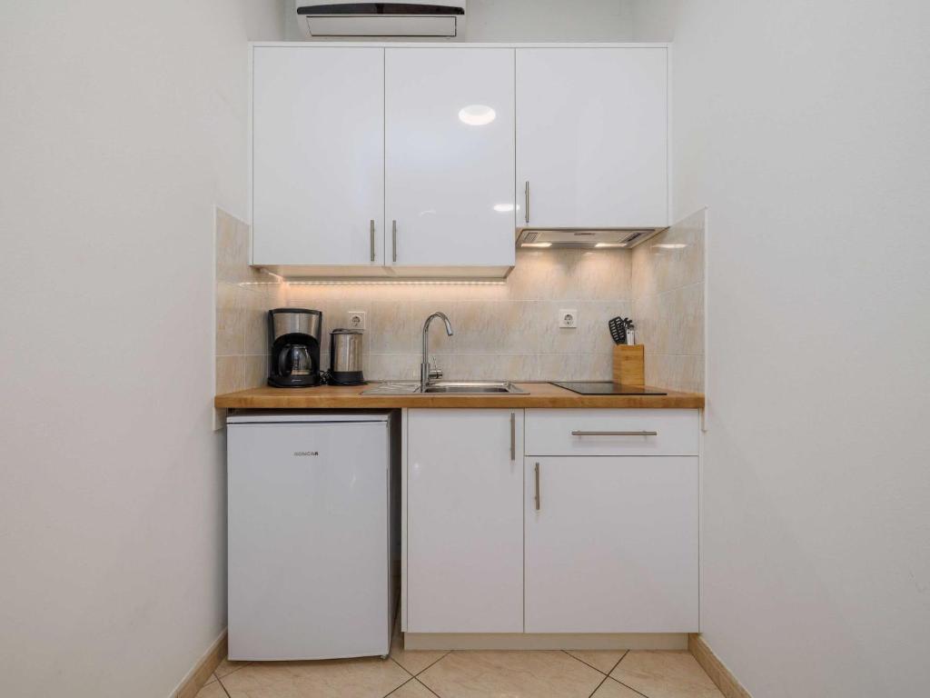 Wonderful Krk Island Stay Shared Pool, Grill Patio, and Nearby Beaches ...