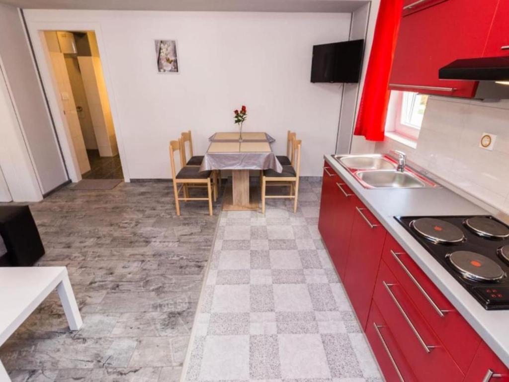 Modern Apartments in Zadar with Private Terrace - Studio Apartment with ...