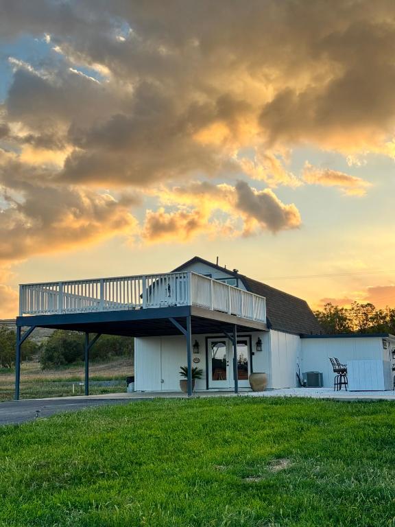 Modern Country Barndominium, Anza (prezzi aggiornati per il 2025)