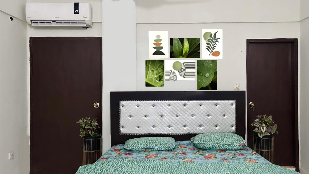 Apna Adda for ladies only, Karachi (updated prices 2025)