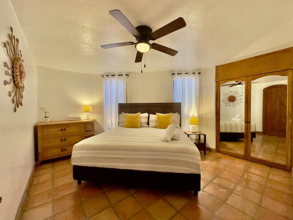 Puerto Nuevo Surf Casita del Arte 1BR with pool, Raulis (aktualisierte ...