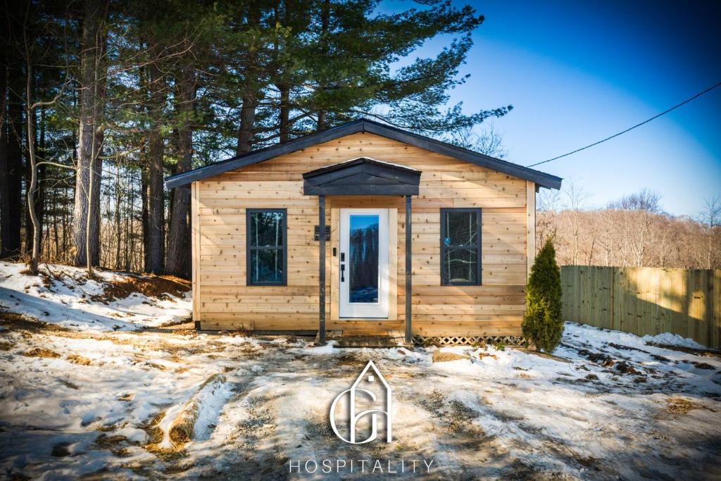 羅根11139 Helber - Pine Hills Cottage Hot tub I Fire Pit（2025 年最新房價）