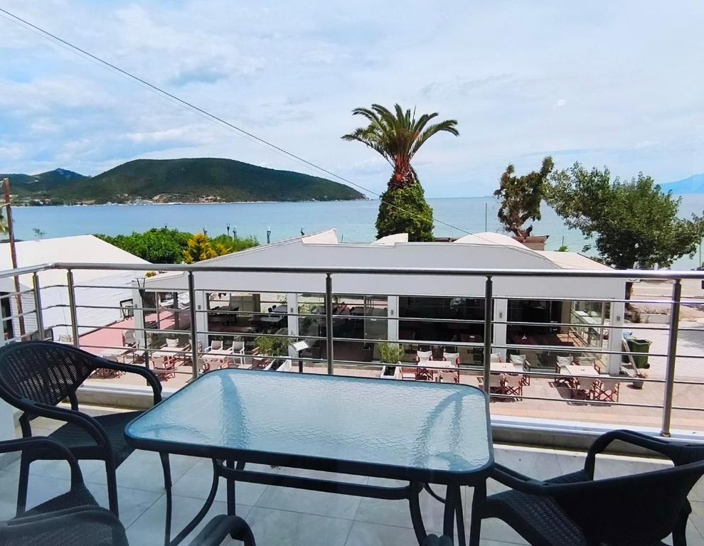 Beachway luxury studio A, Nea Peramos (precios actualizados 2025)