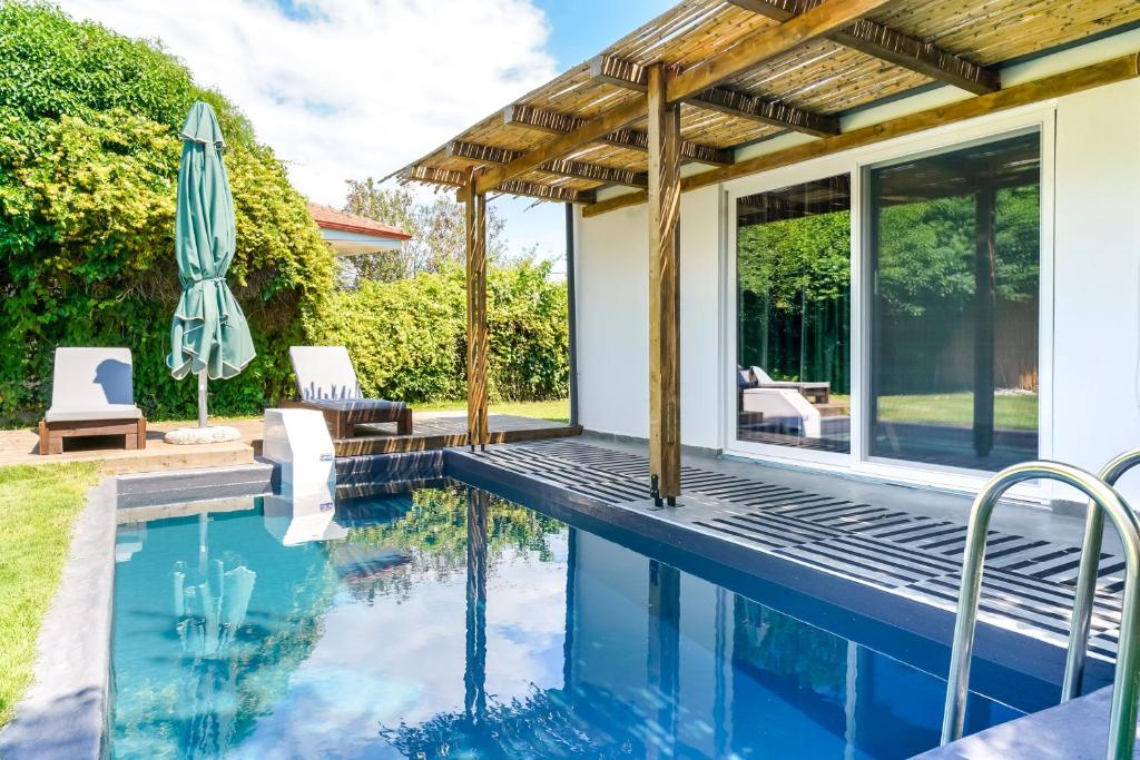 Rafaelo Pool Side Villas, Olympiada (precios actualizados 2025)