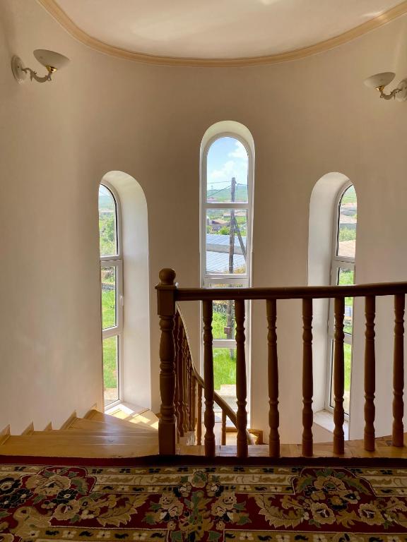 Perfect Sevan Stay Steps to Lake Balcony & Views, Tsovazard (updated prices 2025)