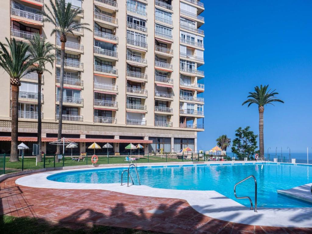 Apartment in Torremolinos with Beach Lift, Torremolinos (updated prices 2026)