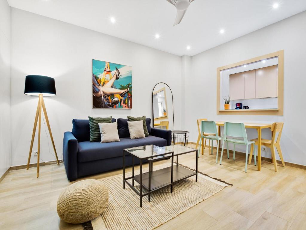 Apartment in Torremolinos near Bajondillo Beach, Torremolinos (updated prices 2025)