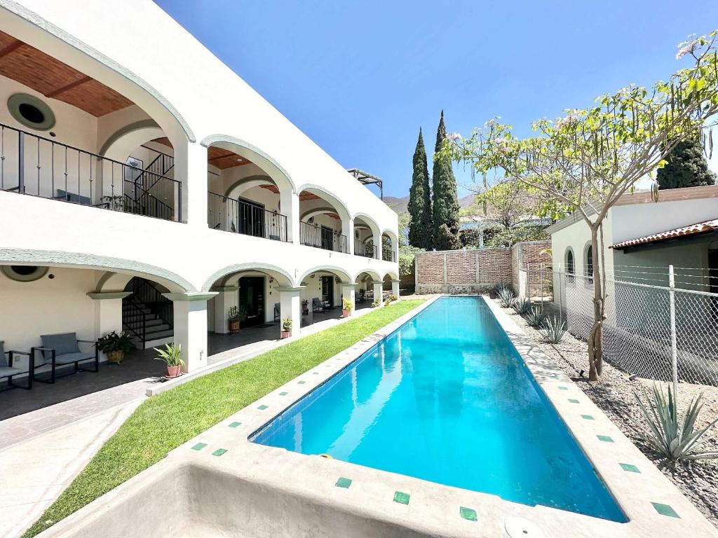 Spacious Studio Suite with Outdoor Pool, Ajijic (updated prices 2026)