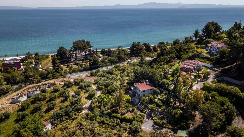 Salty Pines Villa, Polykhrono (updated prices 2025)