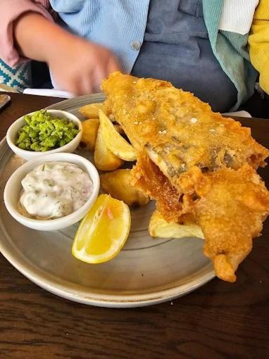 The Old Bridge, Huntingdon (updated prices 2025)