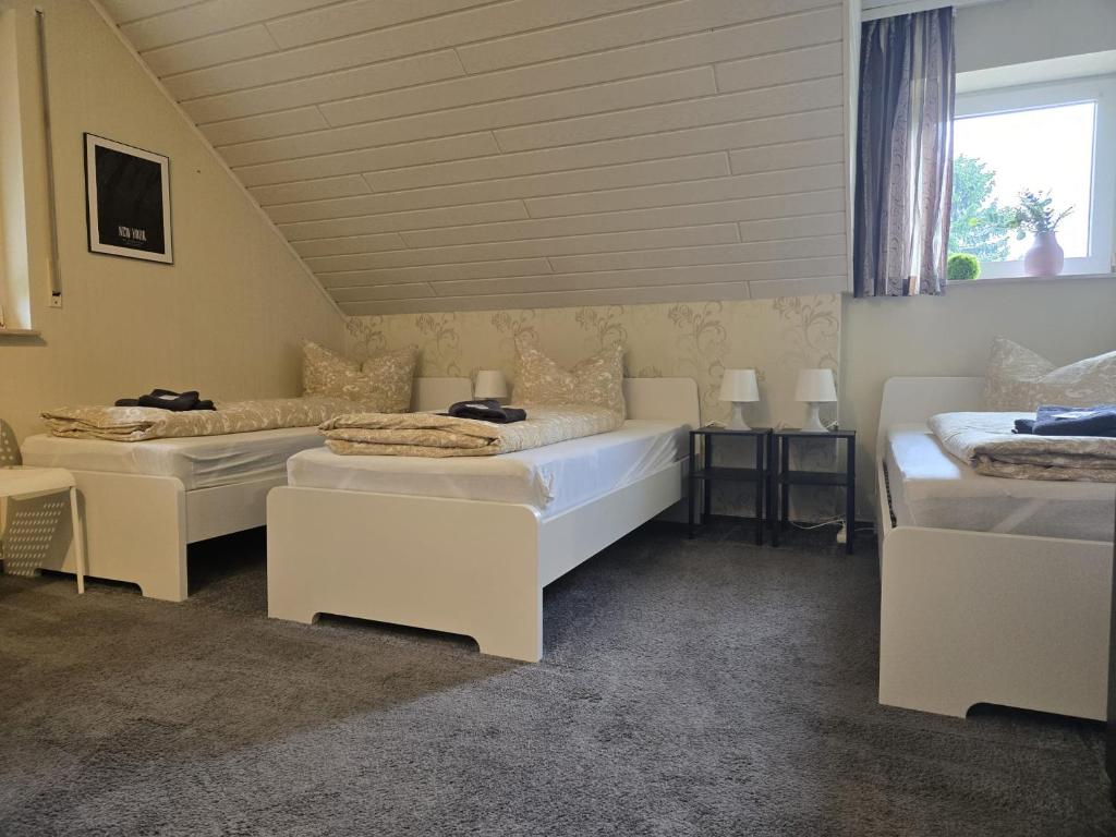Pension Platzhirsch Eichsfeld, Geisleden (updated prices 2026)