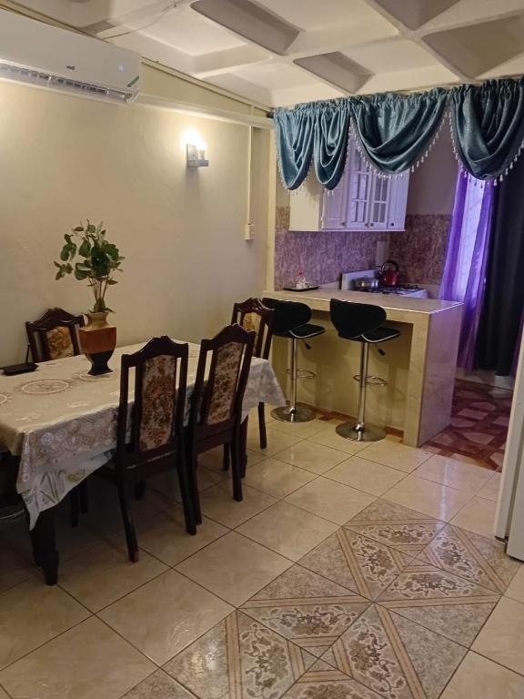 DOUG MANOR flat 2, Portmore (updated prices 2026)