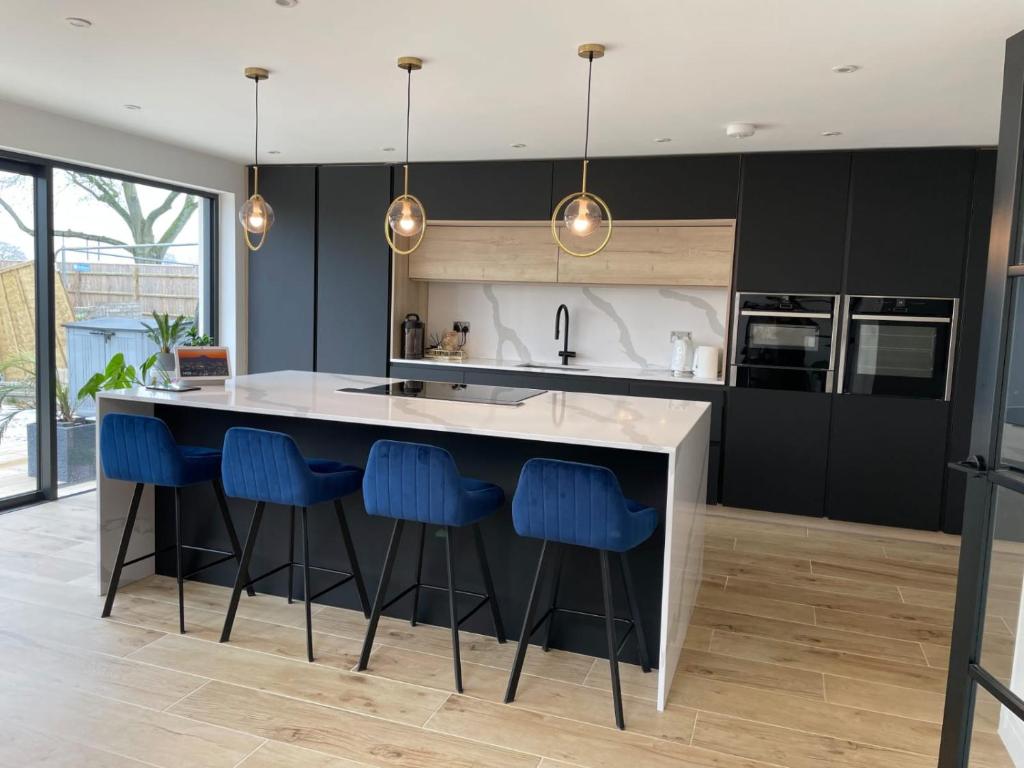 Sunset Gable, Gawcott (updated prices 2026)