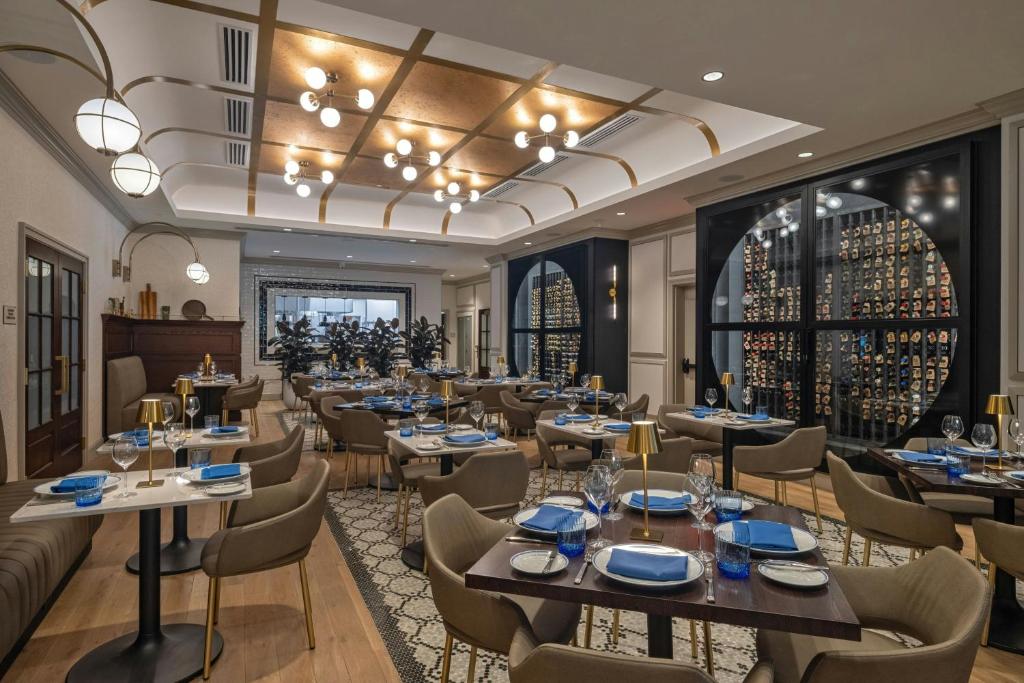 The Vanguard Ann Arbor, Autograph Collection, Ann Arbor (updated prices ...