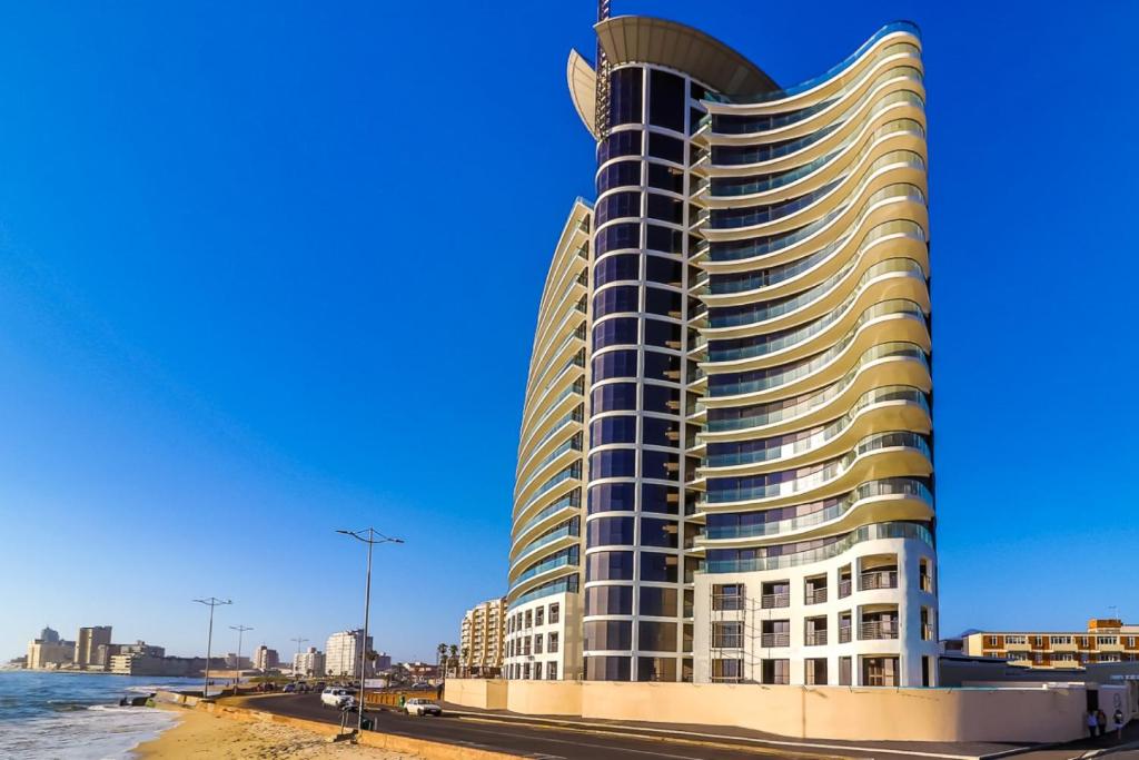 402 Ocean View, Strand (updated prices 2026)