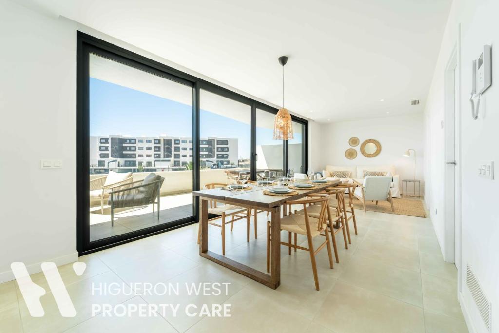 Higueron West Collection - El Sol Sur by HWPC, Fuengirola (ενημερωμένες ...