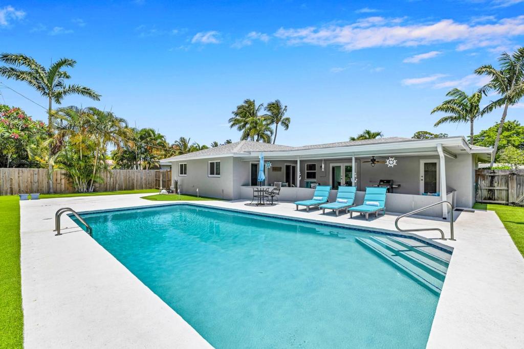 Dream Tropical Pool House East Boyton By The Beach, Boynton Beach ...