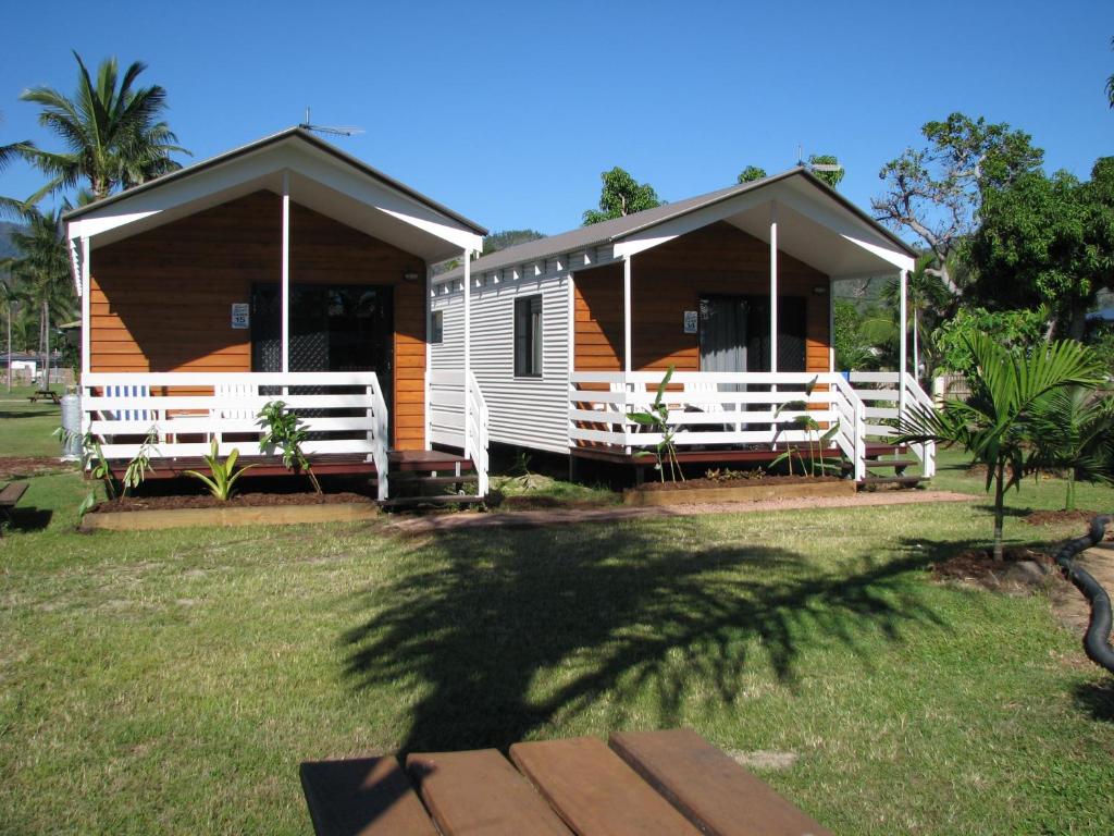 Cardwell Beachcomber Motel & Tourist Park, Cardwell (updated prices 2025)