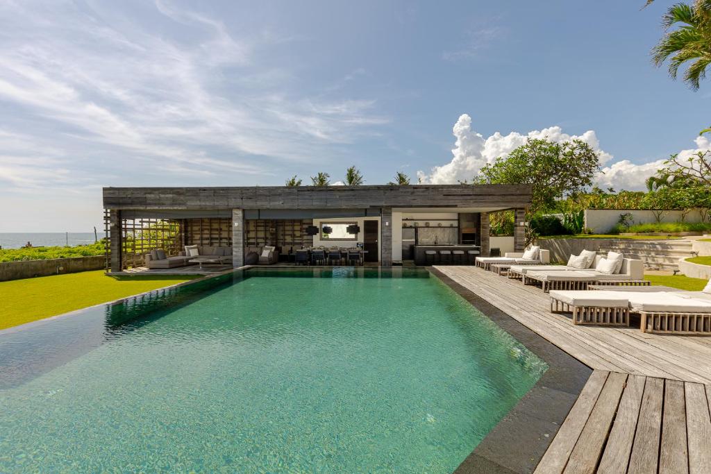 Beachfront Villa in Bali, Cemagi (updated prices 2026)