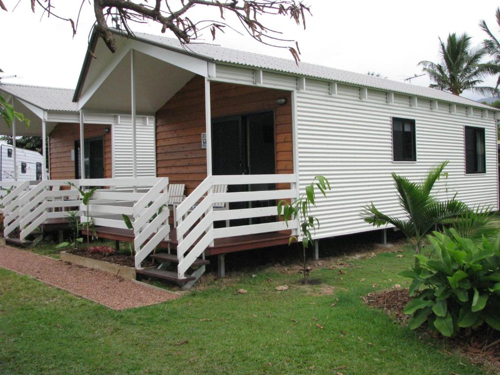 Cardwell Beachcomber Motel & Tourist Park, Cardwell (updated prices 2025)