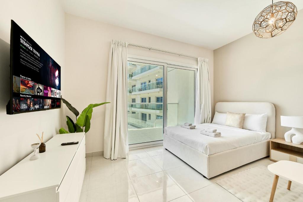 Modern Studio With Pool View at AG Tower Business Bay, Dubai (updated ...