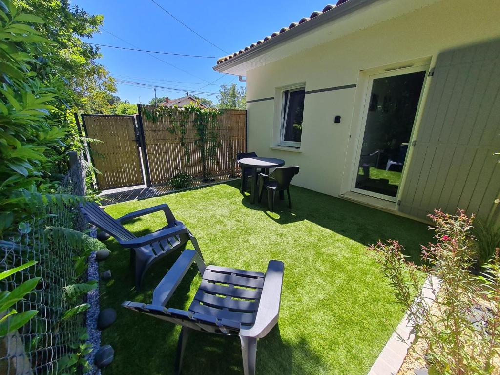 La Hutte, confort et sérénité à Audenge, Audenge (tarifs actualisés, 2025)