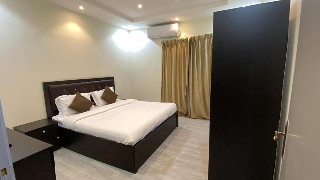 غراس للشقق الخدومة, Rijadas (atnaujintos 2025 m. kainos)