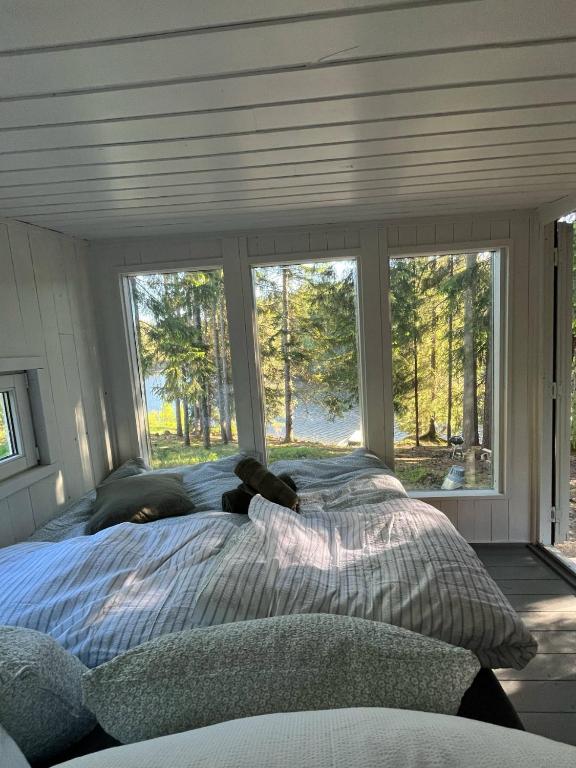 idyllisk hytte ved vannet, Skien (updated prices 2026)