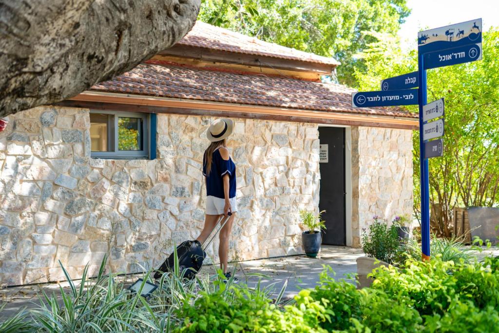 איילת השחר אירוח גלילי - Ayelet Hotel, Ayelet HaShahar (מחירים מעודכנים ...