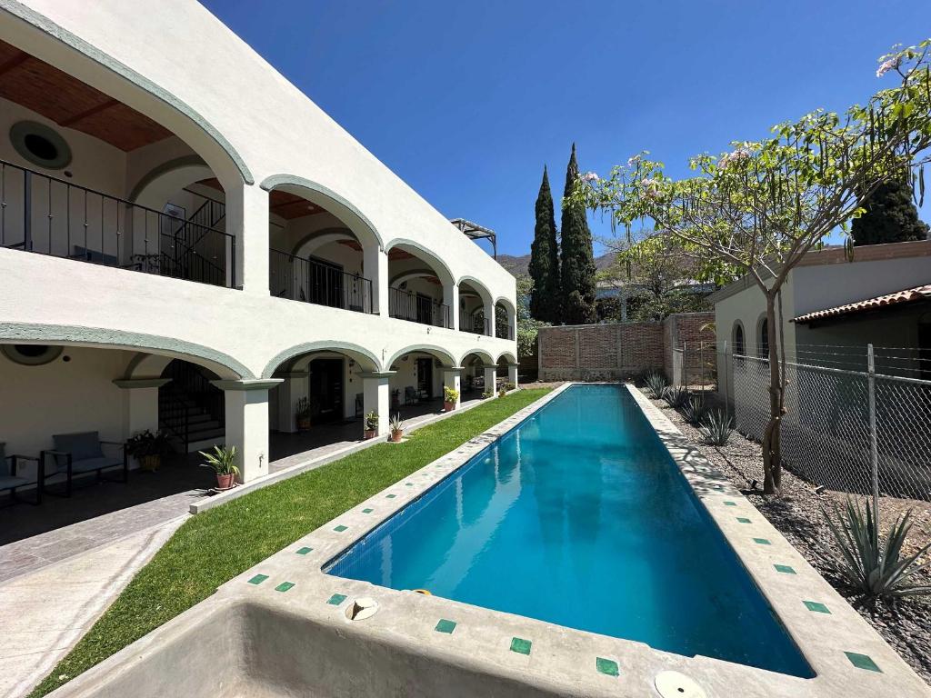 Serene Oasis Studio - Outdoor Salt Water Pool, Ajijic (updated prices 2026)