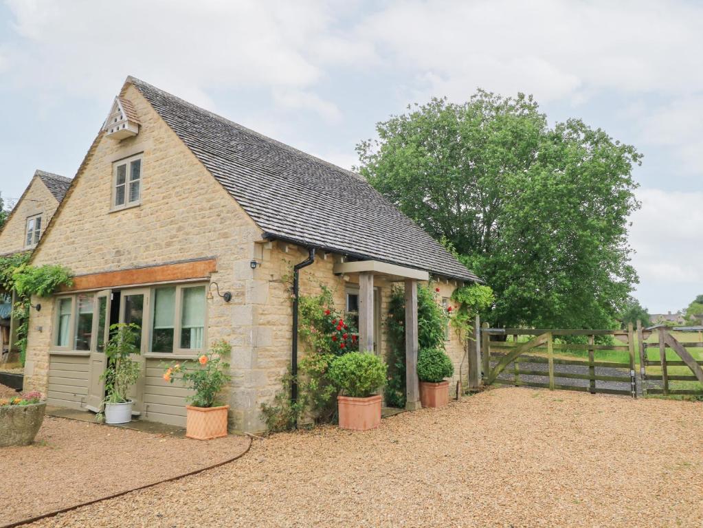 Pudding Hill Barn Cottage, Cirencester (updated prices 2026)