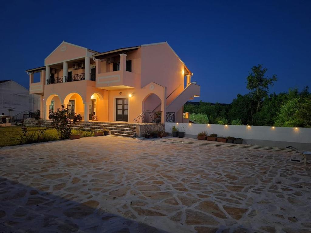 Aloda Summer House, Roda (updated prices 2026)