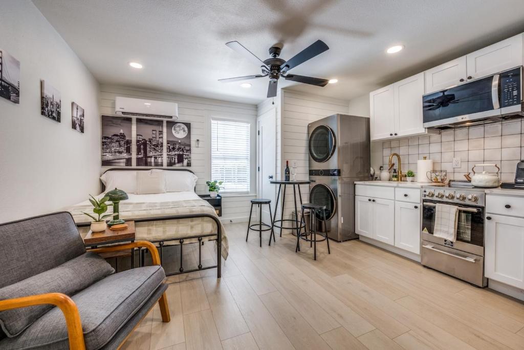 The Vanderbilt Mansion Apt 10 Near Downtown & TWU, Denton (updated ...