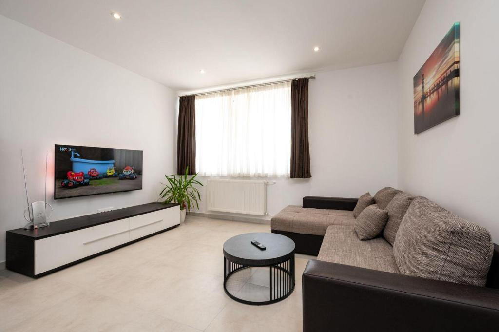 30 metara od mora, Trogir (updated prices 2026)